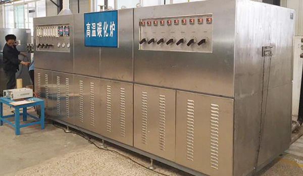 Carbon fiber continuous carbonization furnace