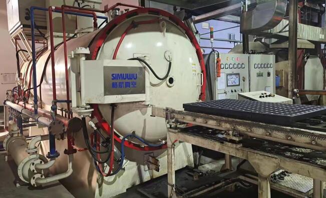 Which process should be used for quenching after vacuum carburizing?