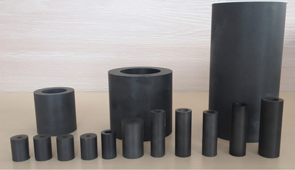 Vacuum pressureless sintering of boron carbide ceramics with additives ...